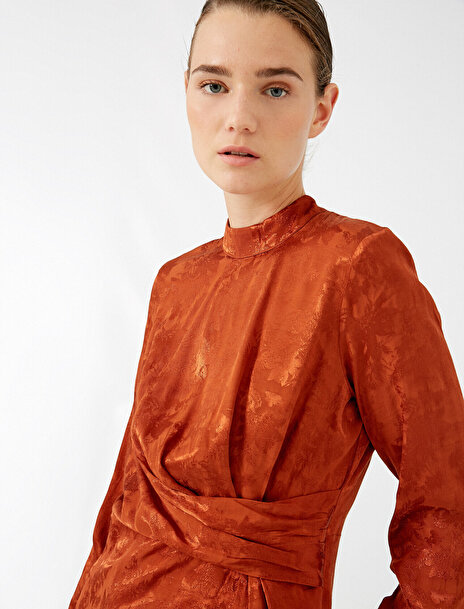 Koton Kadın Uzun Kollu Bağlama Detaylı Jakar Bluz