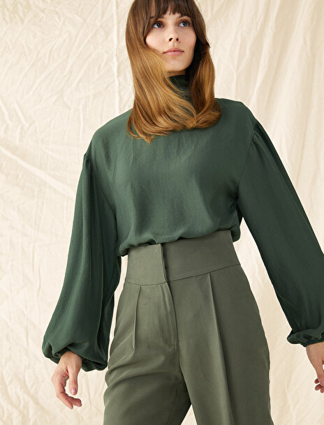 Koton Kadın Kolları Volanlı Bluz