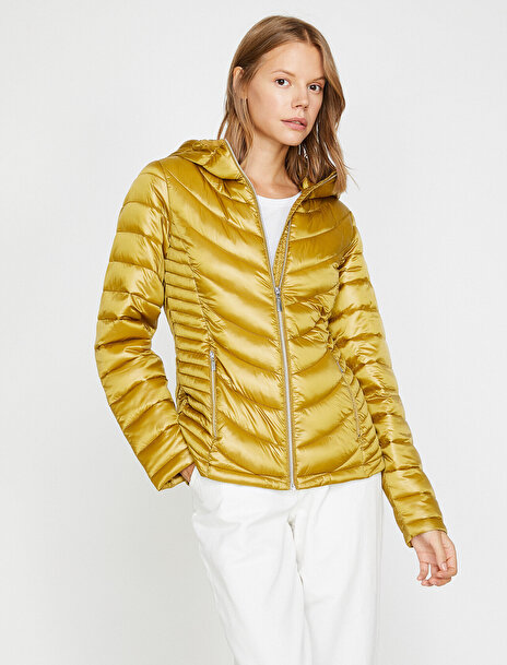 Koton Kadın Kapüşonlu Şişme Mont