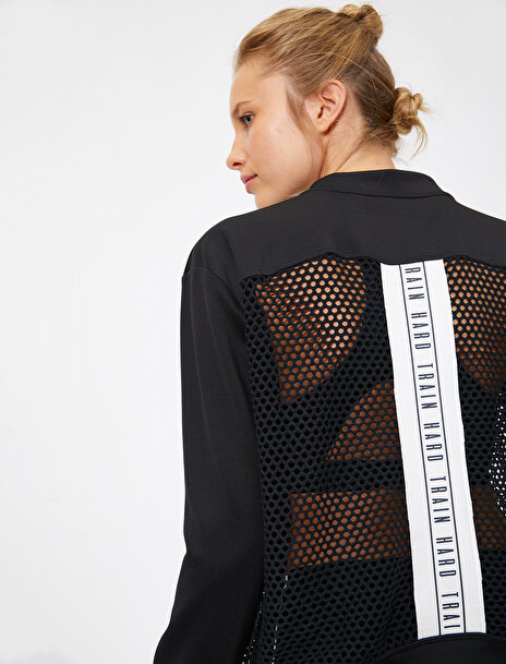 Koton Kadın Ebru Şallı Loves Koton File Detaylı Sweatshirt Koton Kadın Ebru Şallı Loves Koton File Detaylı Sweatshirt