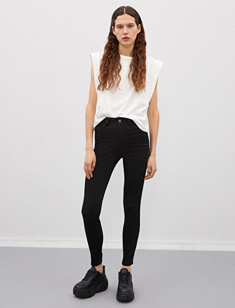 Koton Ole Genç Kız Biye Detaylı Pantolon