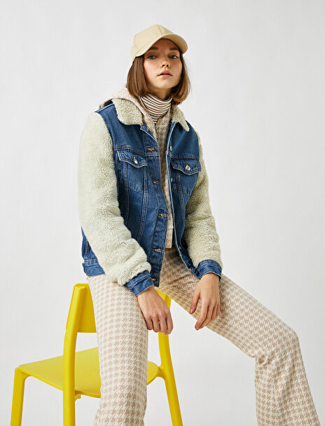 Koton Ole Genç Kız Yakası ve Kolları Suni Kürklü Jean Mont