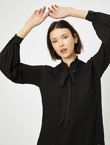 Koton Kadın Fular Yaka Uzun Kollu Bluz