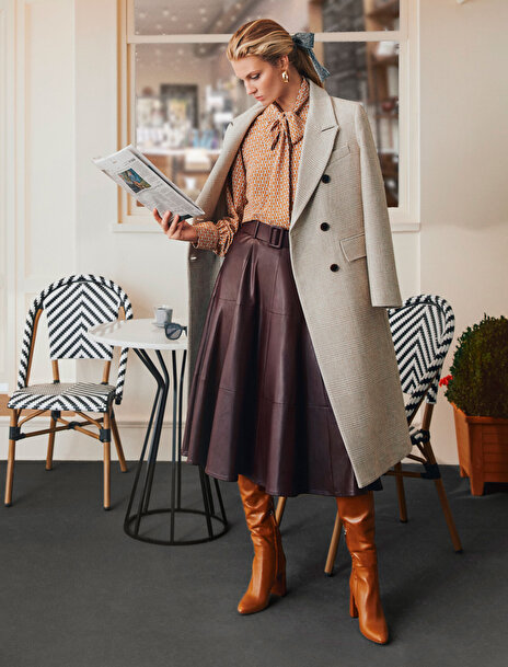 Koton Kadın Suni Deri Kemerli Etek Koton Kadın Suni Deri Kemerli Etek