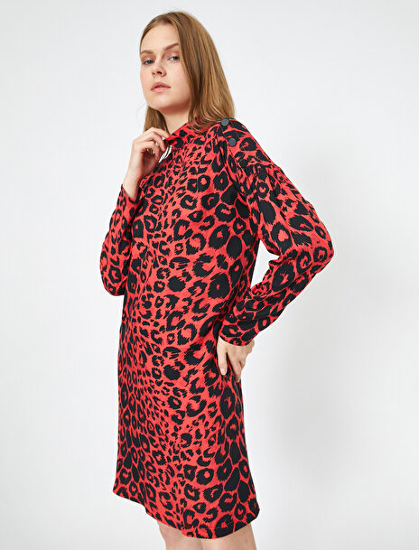 Koton Kadın Leopar Desenli Uzun Kollu Yüksek Yaka Midi Elbise
