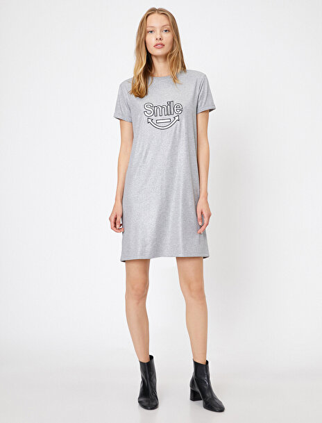 Koton Kadın Yazı Desenli Elbise