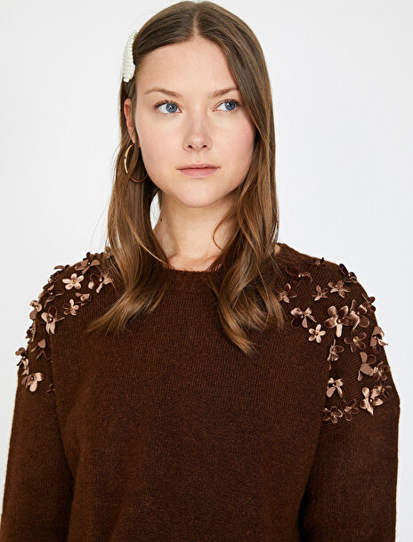 Koton Kadın İşlemeli Triko Kazak