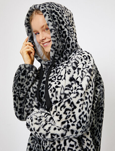 Koton Kadın Leopar Desenli Sweatshirt