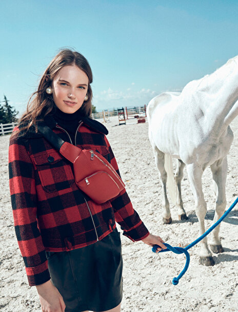 Koton Kadın Suni Kürk Detaylı Kaban Koton Kadın Suni Kürk Detaylı Kaban