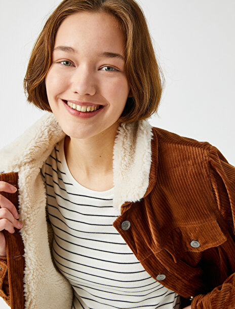 Koton Kadın Fitilli Kadife Ceket Yakası Kürklü