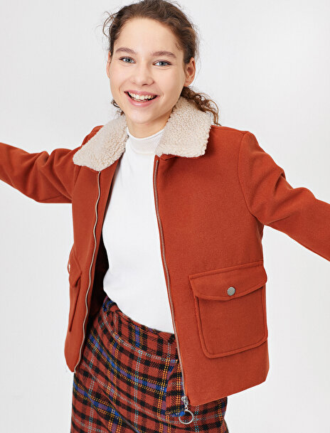 Koton Kadın Yakası Suni Kürklü Mont