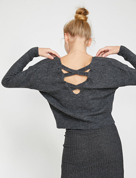 Koton Kadın Sırt Detaylı Triko Kazak