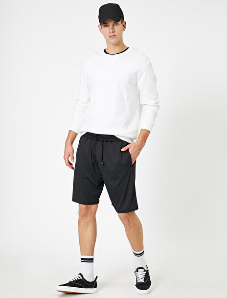 Koton Erkek Star Wars Lisanslı Cep Detaylı Şort