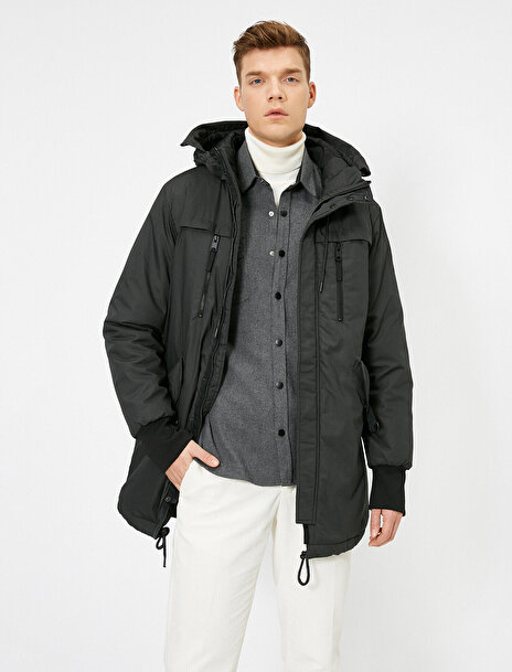 Koton Erkek Kapüşonlu Kaban