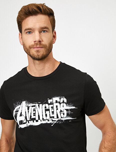 Koton Erkek Avengers Lisanslı Baskılı T-Shirt