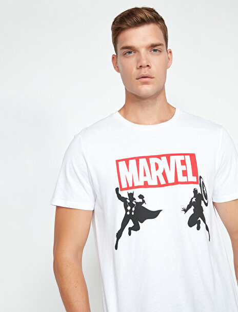 Koton Erkek Marvel Lisanslı Baskılı  T-Shirt