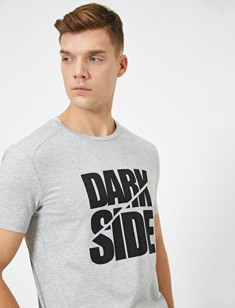 Koton Erkek Star Wars Lisanslı Yazılı Baskılı T-Shirt