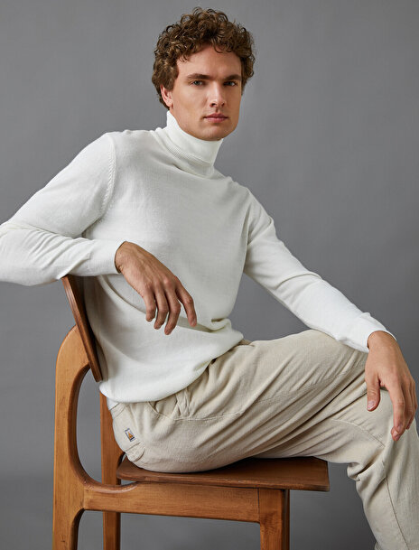 Koton Erkek Boğazlı Triko Kazak