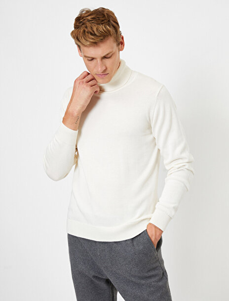 Koton Erkek Boğazlı Triko Kazak