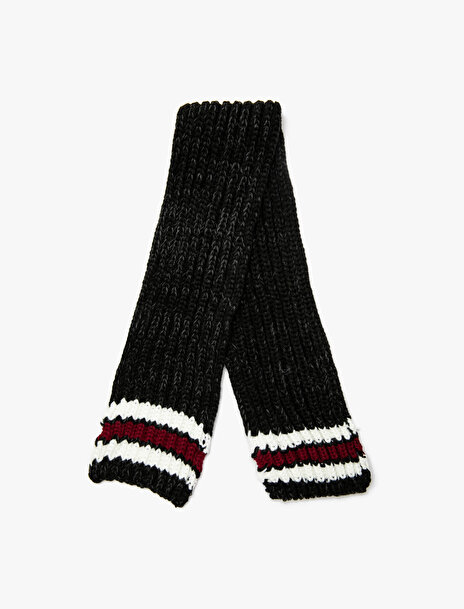 Koton Erkek Çocuk Örgülü Atkı