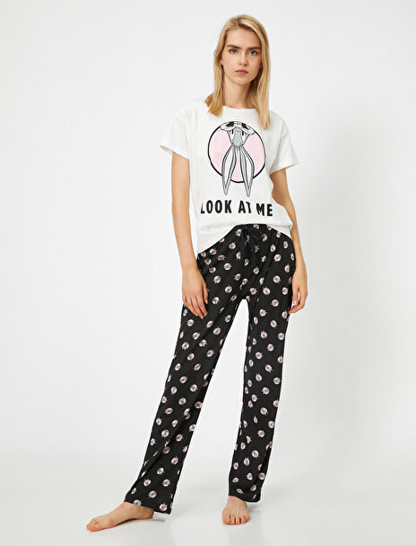 Koton Kadın Pamuklu Bugs Bunny Lisanslı Pijama Seti