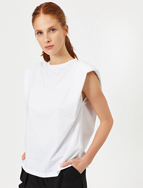 Koton Kadın Bisiklet Yaka Omuz Vatka Detaylı Tişört