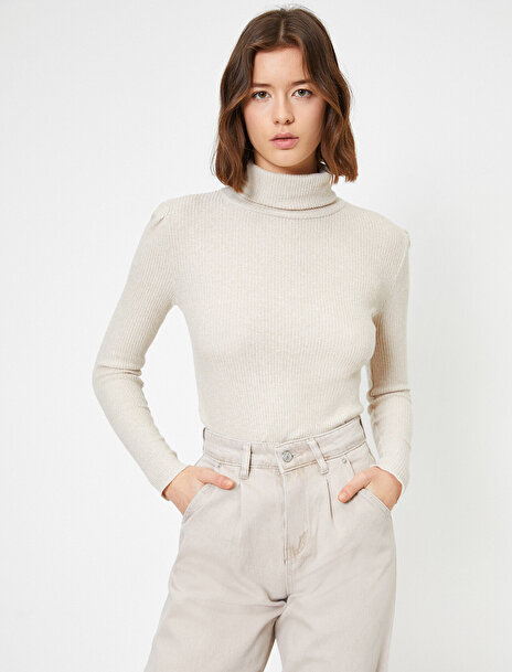 Koton Kadın Boğazlı Omuz Pili Detaylı Uzun Kollu Tişört