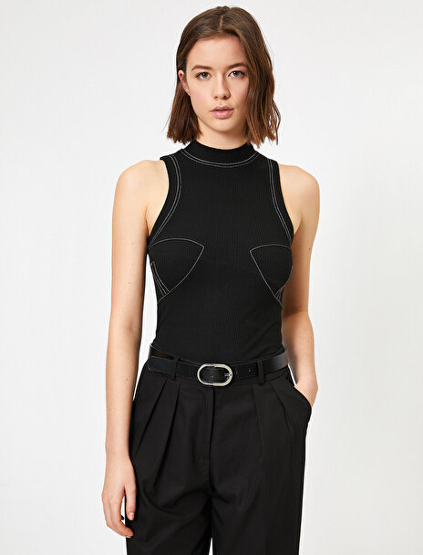 Koton Kadın Yüksek Yaka Dikiş Detaylı Kolsuz Atlet