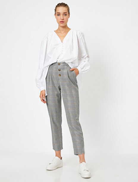 Koton Kadın Ekoseli ÖndenDüğmeli Havuç Pantolon