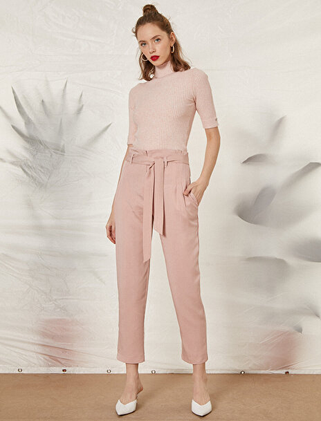 Koton Kadın Bağcıklı Yüksek Bel Kısa Paça Pantolon