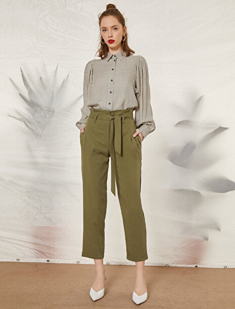 Koton Kadın Bağcıklı Yüksek Bel Kısa Paça Pantolon