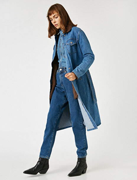 Koton Kadın Kürklü Yaka Kemerli Oversize Uzun Kot Ceket