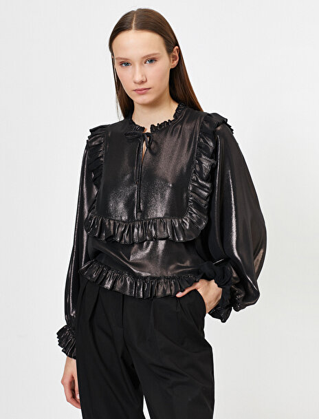 Koton Kadın Bisiklet Yaka Fırfır Detalı Parlak Uzun Kollu Bluz