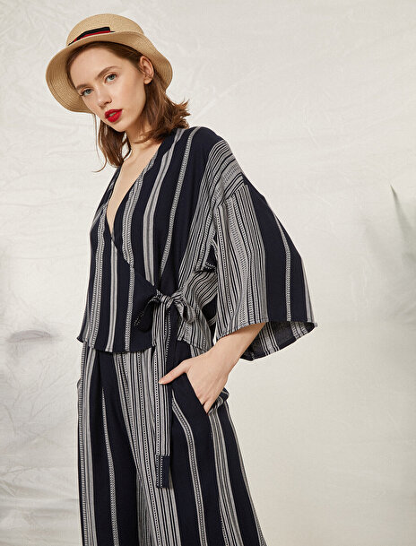 Koton Kadın Kruvaze Bağlamalı Çzgili Bluz