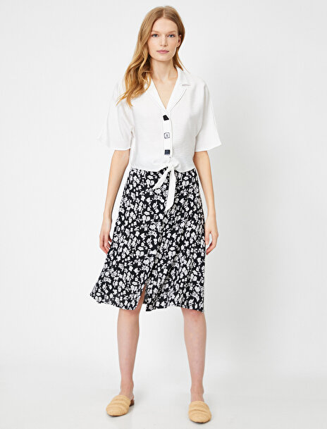 Koton Kadın Desenli Önden Düğmeli Etek Koton Kadın Desenli Önden Düğmeli Etek