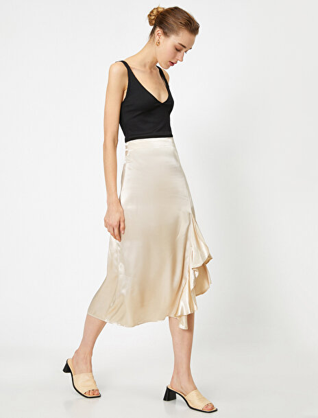 Koton Kadın Fırfır Detaylı Yırtmaçlı Midi Boy Etek