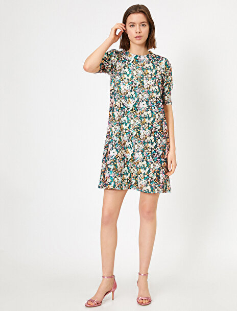 Koton Kadın Çiçek Desenli Kol Desenli Mini Elbise