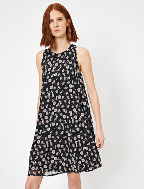 Koton Kadın Bisiklet Yaka Çiçek Desenli Mini Elbise