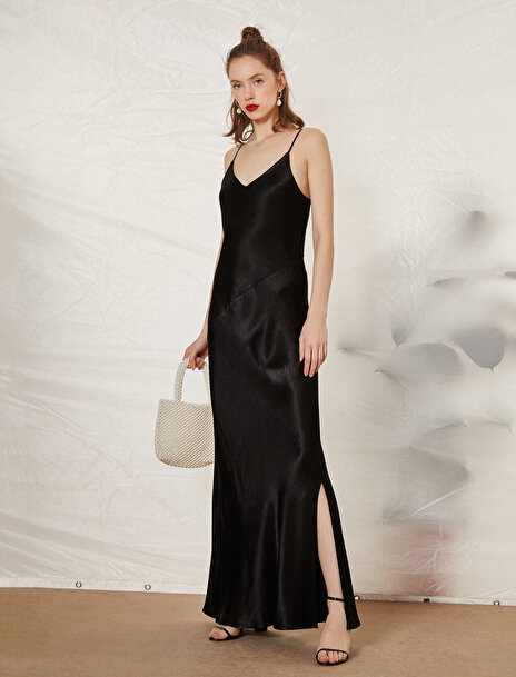 Koton Kadın V Yaka Yırtmaç Detaylı Askılı Saten Uzun Elbise