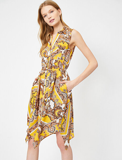 Koton Kadın Önden Düğmeli Kuşaklı Desenli Asimetrik Elbise Koton Kadın Önden Düğmeli Kuşaklı Desenli Asimetrik Elbise