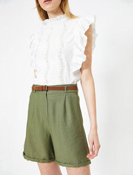Koton Kadın Kemer Detaylı Doğal Dokulu Şort Koton Kadın Kemer Detaylı Doğal Dokulu Şort