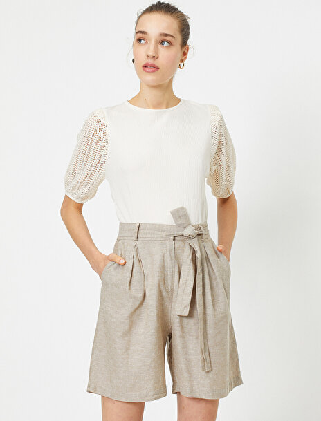 Koton Kadın Yüksek Bel Kemerli Rahat Kesim Şort