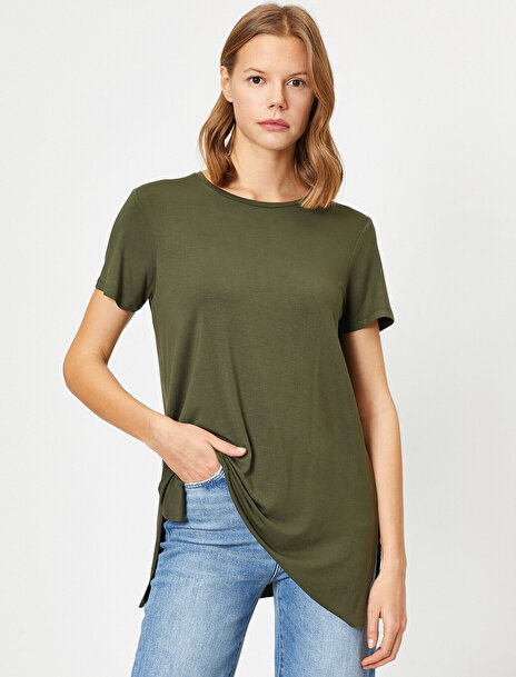 Koton Kadın Yırtmaç Detaylı Bol Kesim Tişört