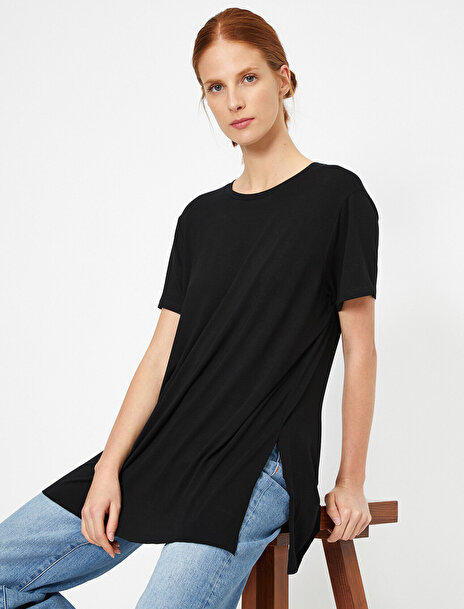Koton Kadın Yırtmaç Detaylı Bol Kesim Tişört