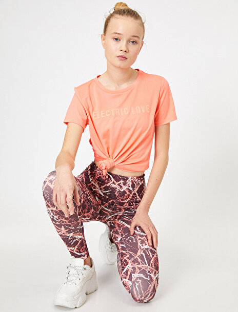 Koton Kadın Yazili Baskili TShirt