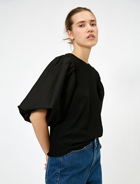 Koton Kadın Kontrast Kol Detaylı Bisiklet Yaka Bluz Koton Kadın Kontrast Kol Detaylı Bisiklet Yaka Bluz