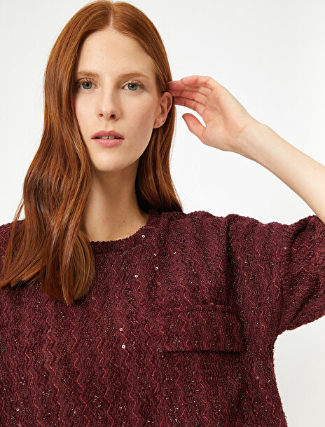 Koton Kadın Parlak Kumaş Detaylı Bisiklet Yaka Kısa Kollu Tişört