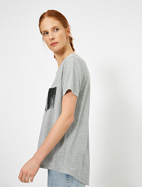 Koton Kadın Pul Payet Cep Detaylı Bisiklet Yaka Tişört