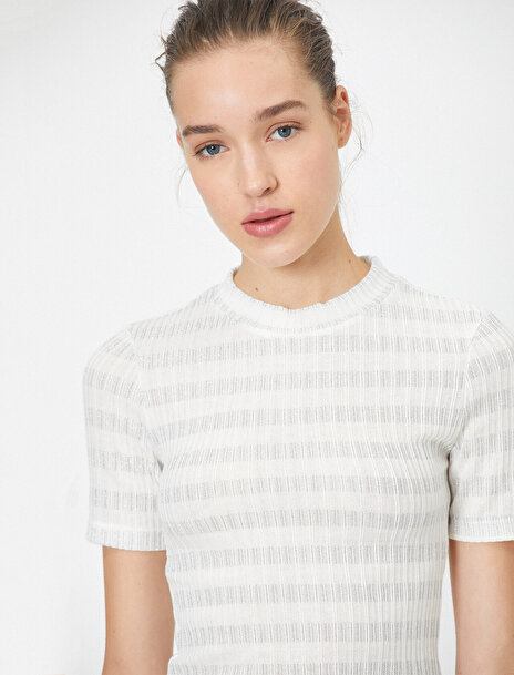 Koton Kadın O Yaka Kısa Kolu Çizgili Tişört