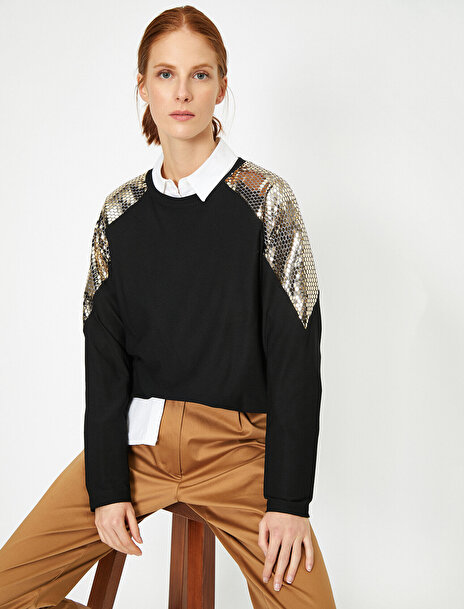 Koton Kadın Parlak Omuz Detaylı Bisiklet Yaka Uzun Kollu Tişört